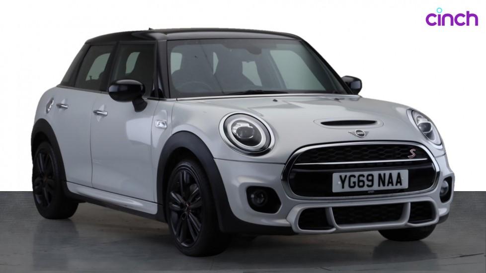 cinch Warehouse Corby | Buy used cars in Corby - cinch